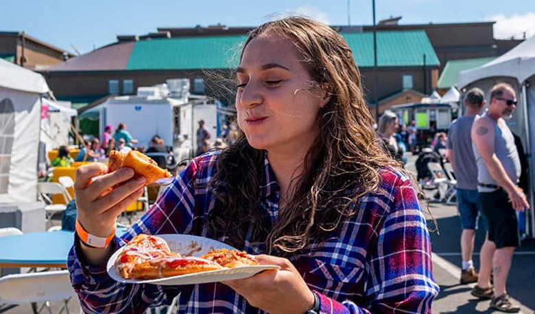 A S. Oregon Coast Summer So Fire: Coos Bay Area's Blackberry Fest and ...