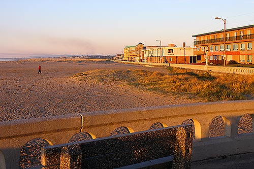 Seaside Promenade - Historical Attraction, Details - Seaside, Oregon Coast