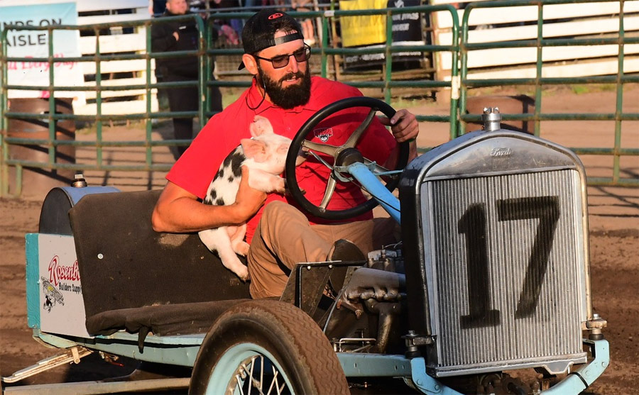 Nothing Like It Around the World, Oregon Coast's Pig N' Ford Races at ...